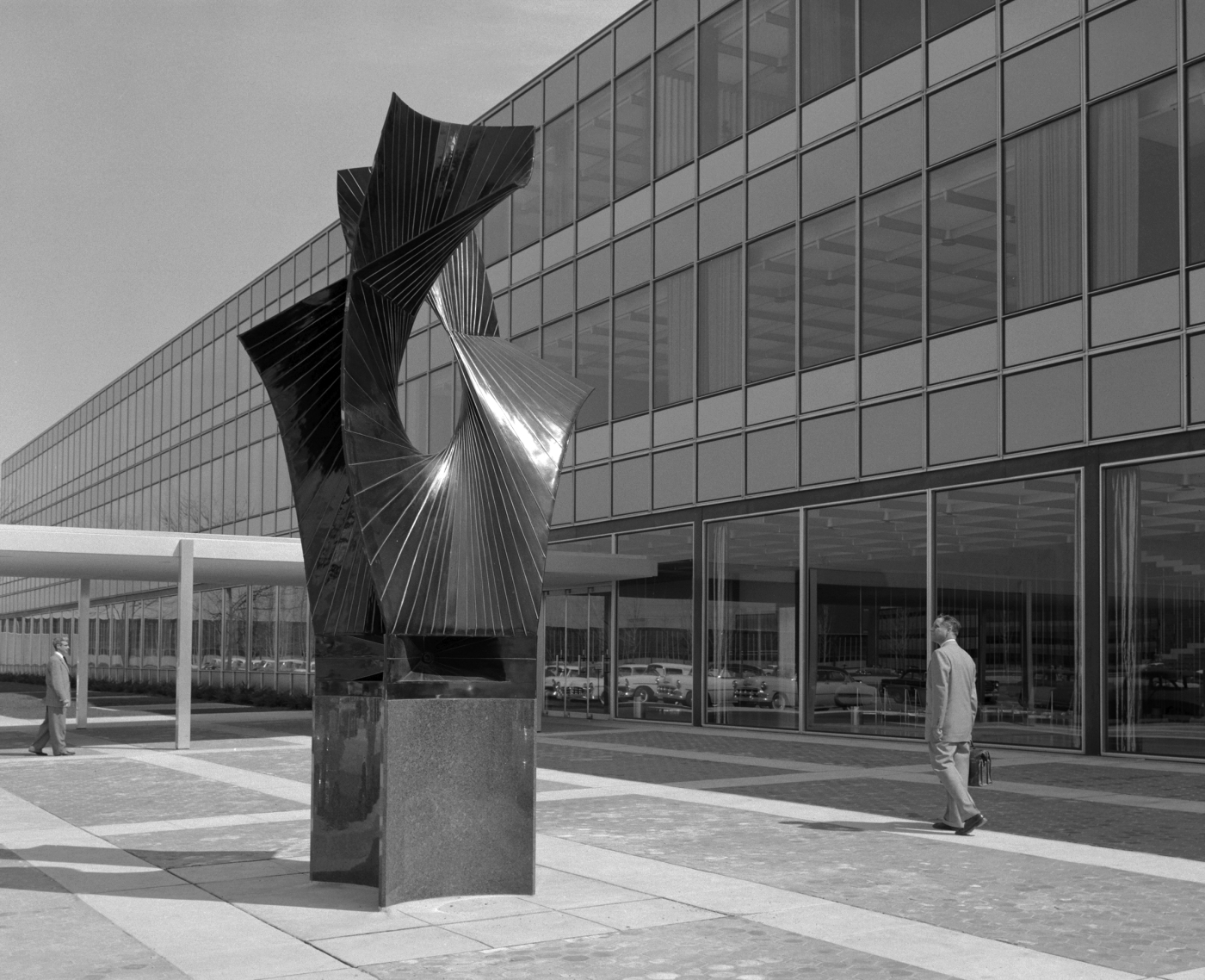 Eero Saarinen’s General Motors Technical Center: 70 Years of a ...