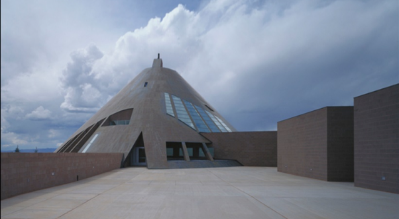 Partly Modern and Partly “Other”: Architecture of the 1990s - Docomomo