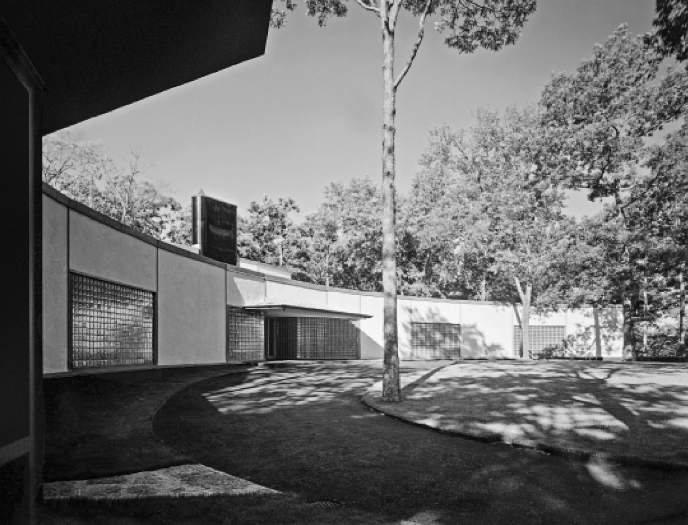 Irma Kuppenheimer and Bertram J. Cahn House - Docomomo