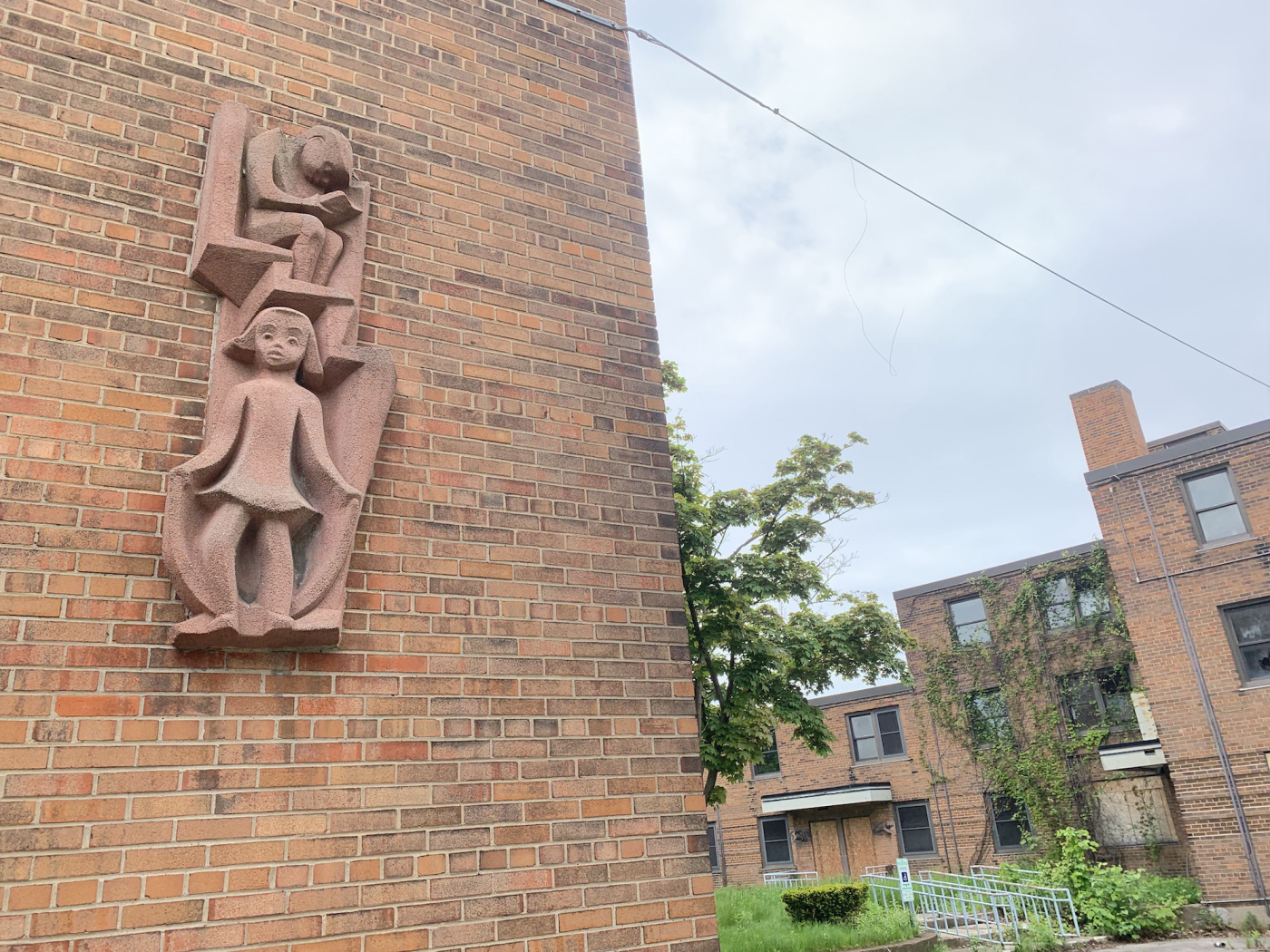 Buffalo renews push to demolish Willert Park Courts - Docomomo